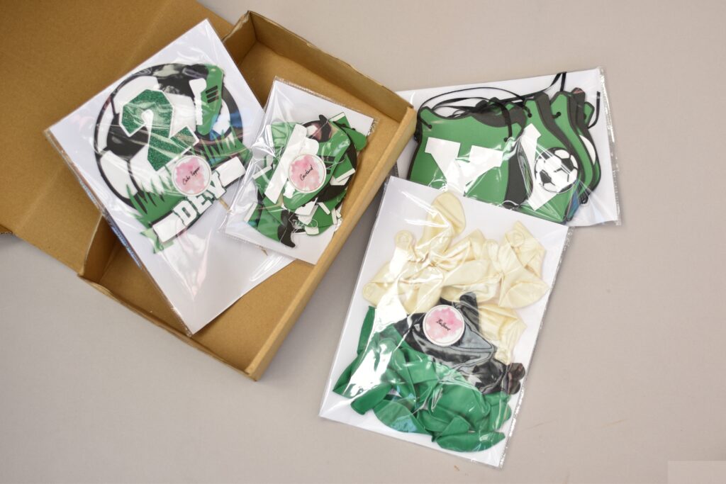 BASIC – FOOTBALL PARTY BOX - Artzone